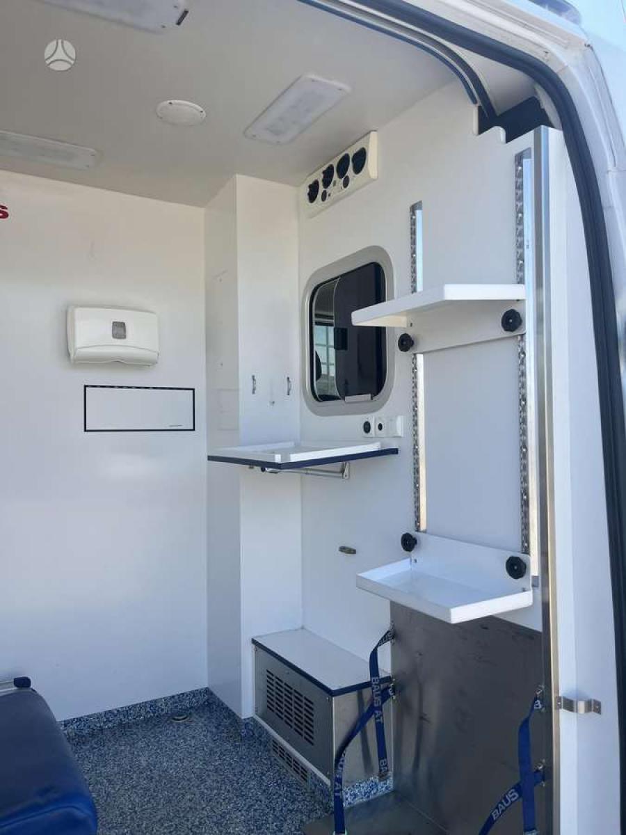 Balts Renault Master 2019 Tauragė, ar dzinēja tilpumu 2.30 L un nobraukumu 345 tūkst. km par 7900 €, foto 31 vietnē AUTOMOTO.COM.LV