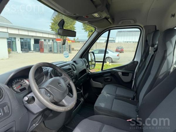 White Renault Master 2019 in Liepaja, with an engine capacity of 2.30 L and mileage of 148 thousand km for 13700 €, photo 7 on AUTOMOTO.COM.LV