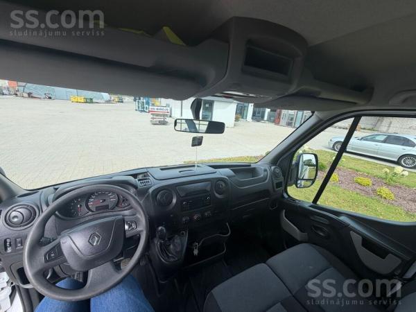 White Renault Master 2019 in Liepaja, with an engine capacity of 2.30 L and mileage of 148 thousand km for 13700 €, photo 8 on AUTOMOTO.COM.LV