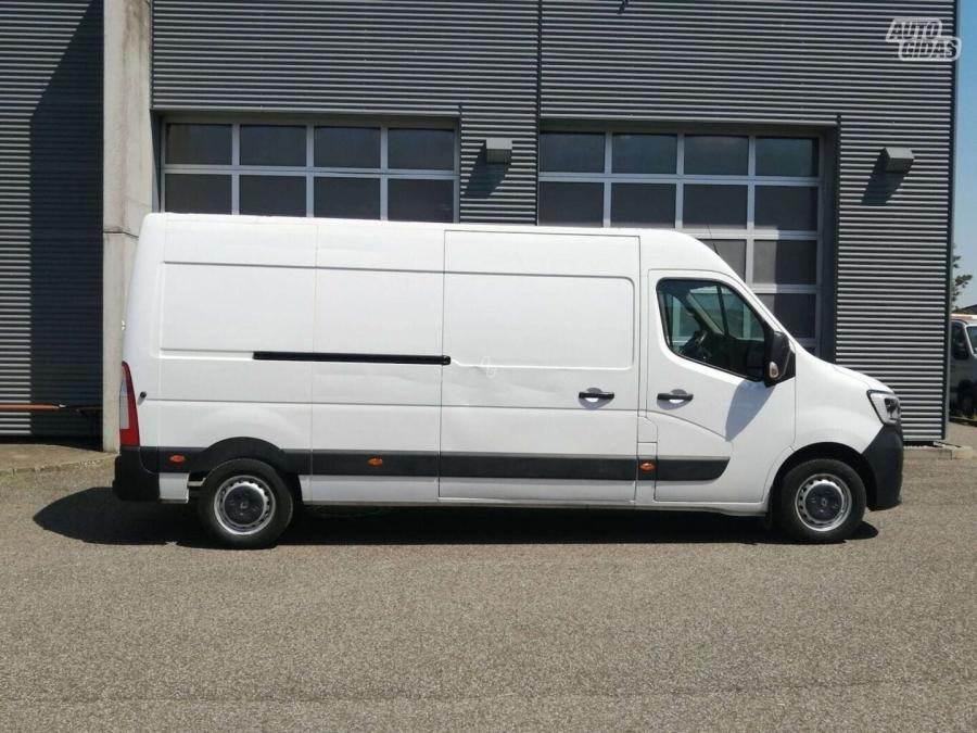 White Renault Master 2020 in Kaunas, with an engine capacity of 2.30 L and mileage of 50 thousand km for 26932 €, photo 3 on AUTOMOTO.COM.LV