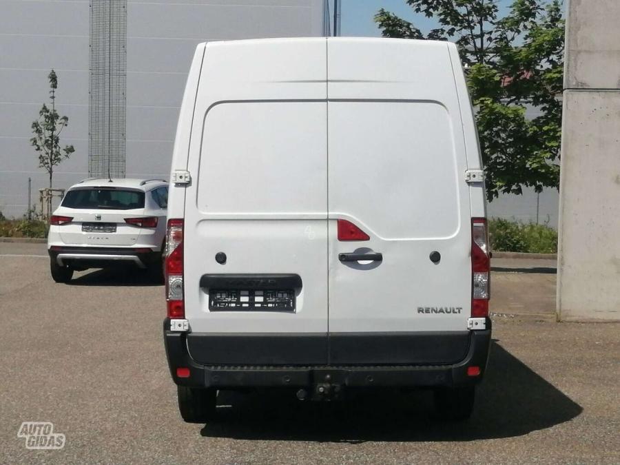 White Renault Master 2020 in Kaunas, with an engine capacity of 2.30 L and mileage of 50 thousand km for 26932 €, photo 8 on AUTOMOTO.COM.LV