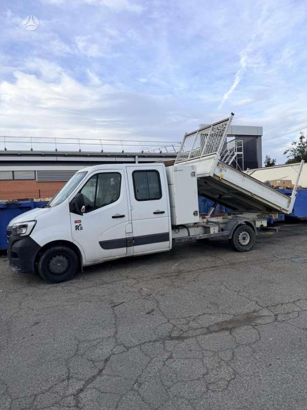 White Renault Master 2020 in Kaunas, with an engine capacity of 2.30 L and mileage of 115 thousand km for 15500 €, photo 1 on AUTOMOTO.COM.LV