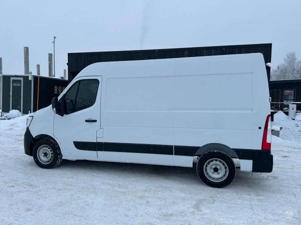 White Renault Master 2020 in Kaunas, with an engine capacity of 2.30 L and mileage of 202 thousand km for 7450 €, photo 5 on AUTOMOTO.COM.LV