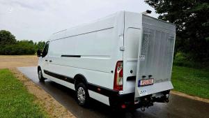 White Renault Master 2020 in Siauliai, with an engine capacity of 2.30 L and mileage of 315 thousand km for 10700 €, photo 5 on AUTOMOTO.COM.LV