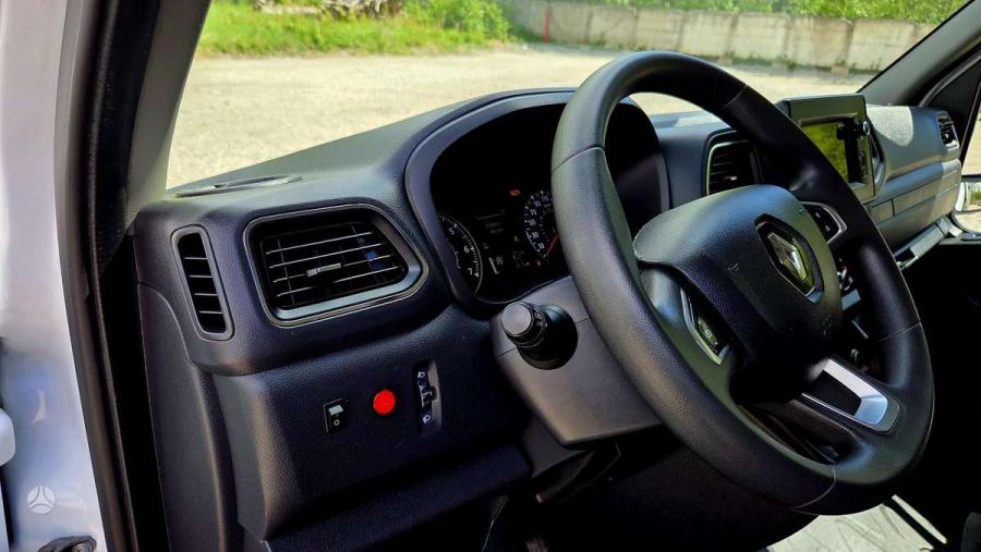 White Renault Master 2020 in Siauliai, with an engine capacity of 2.30 L and mileage of 315 thousand km for 10700 €, photo 14 on AUTOMOTO.COM.LV