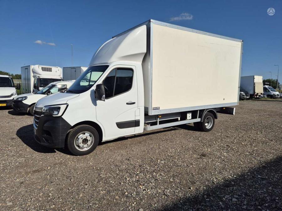White Renault Master 2020 in Kaunas, with an engine capacity of 2.30 L and mileage of 187 thousand km for 14220 €, photo 3 on AUTOMOTO.COM.LV