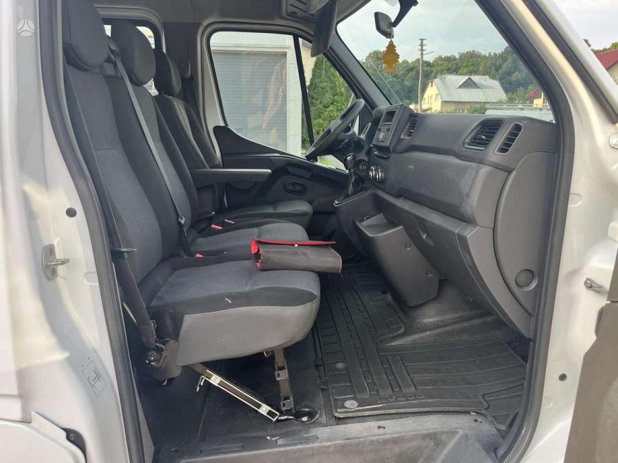 Balts Renault Master 2020 Alīta, ar dzinēja tilpumu 2.30 L un nobraukumu 150 tūkst. km par 14999 €, foto 11 vietnē AUTOMOTO.COM.LV