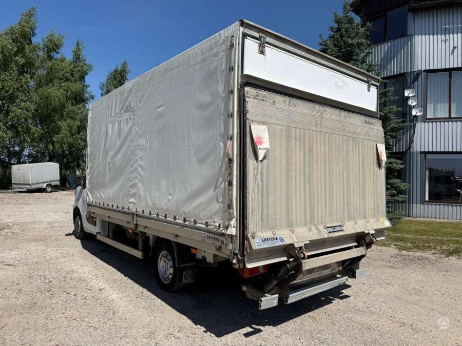 White Renault Master 2020 in Klaipeda, with an engine capacity of 2.30 L and mileage of 367 thousand km for 11250 €, photo 9 on AUTOMOTO.COM.LV