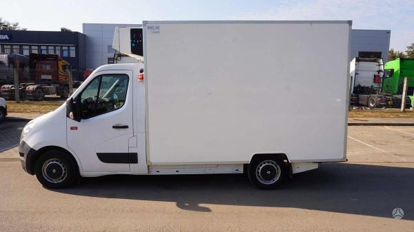 White Renault Master 2020 in Vilnius, with an engine capacity of 2.30 L and mileage of 196 thousand km for 6200 €, photo 10 on AUTOMOTO.COM.LV