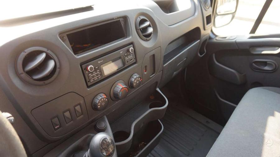 Balts Renault Master 2020 Viļņa, ar dzinēja tilpumu 2.30 L un nobraukumu 196 tūkst. km par 6200 €, foto 24 vietnē AUTOMOTO.COM.LV