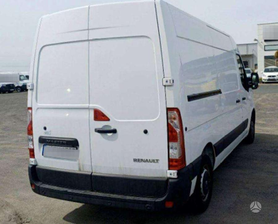 White Renault Master 2020 in Vilnius, with an engine capacity of 2.30 L and mileage of 99 thousand km for 18029 €, photo 4 on AUTOMOTO.COM.LV