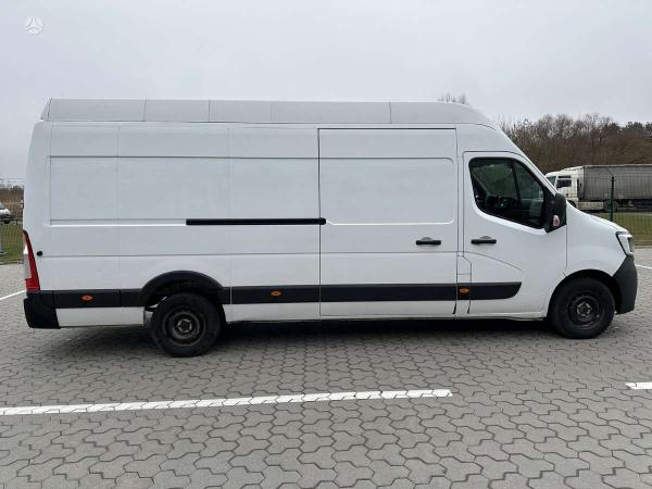 White Renault Master 2021 in Vilnius, with an engine capacity of 2.30 L and mileage of 248 thousand km for 11495 €, photo 9 on AUTOMOTO.COM.LV