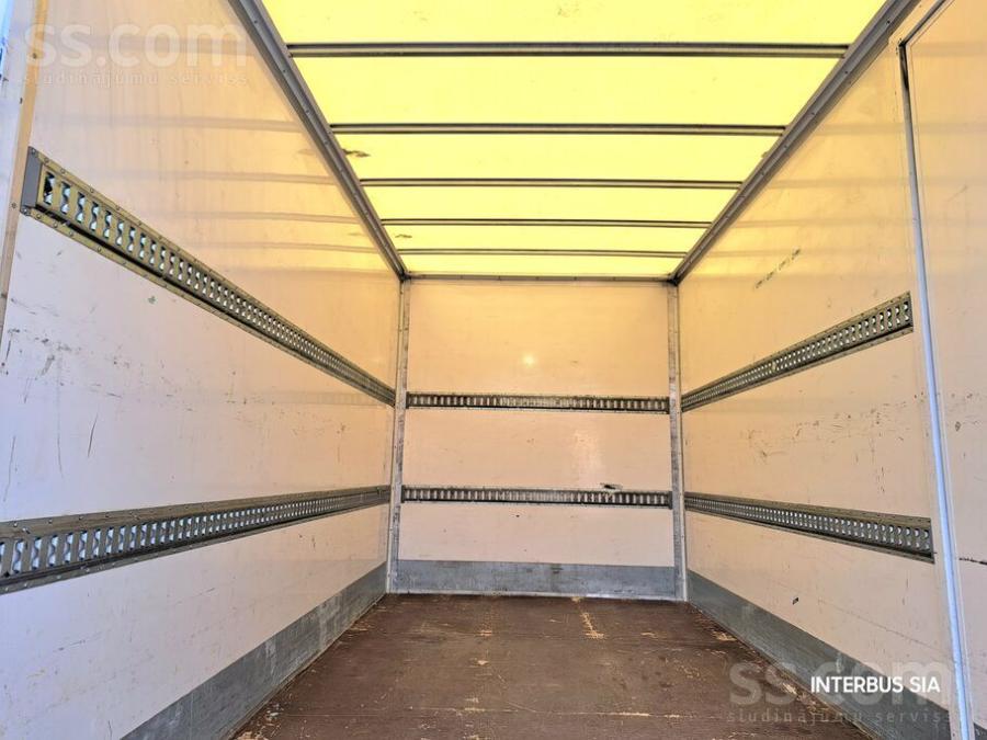 White Renault Master 2021 in Riga, with an engine capacity of 2.30 L and mileage of 0 thousand km for 26499 €, photo 7 on AUTOMOTO.COM.LV