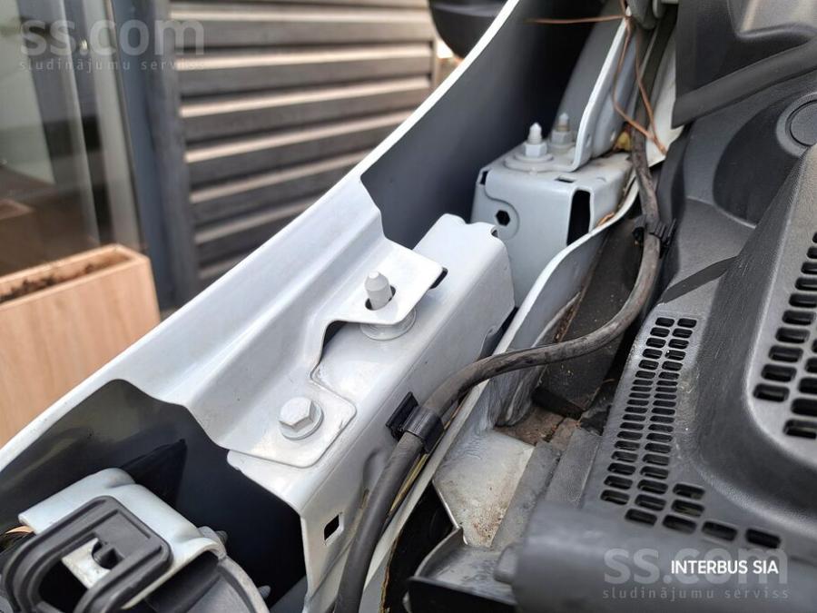 White Renault Master 2021 in Riga, with an engine capacity of 2.30 L and mileage of 0 thousand km for 26499 €, photo 27 on AUTOMOTO.COM.LV