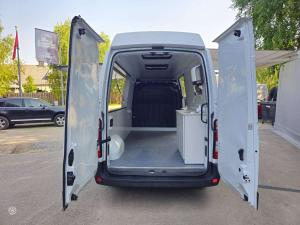 White Renault Master 2021 in Vilnius, with an engine capacity of 2.30 L and mileage of 3 thousand km for 35695 €, photo 9 on AUTOMOTO.COM.LV