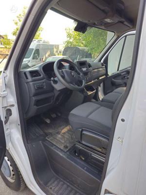 White Renault Master 2021 in Vilnius, with an engine capacity of 2.30 L and mileage of 3 thousand km for 35695 €, photo 15 on AUTOMOTO.COM.LV
