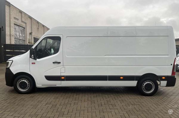 White Renault Master 2021 in Taurage, with an engine capacity of 2.30 L and mileage of 180 thousand km for 11500 €, photo 2 on AUTOMOTO.COM.LV