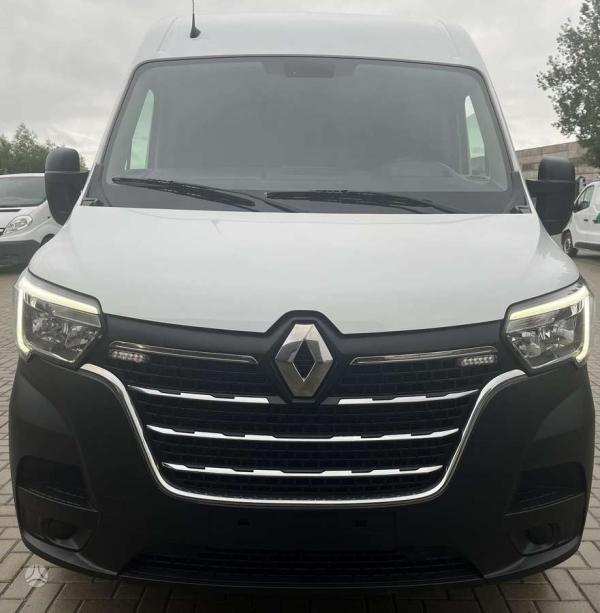 White Renault Master 2021 in Taurage, with an engine capacity of 2.30 L and mileage of 180 thousand km for 11500 €, photo 4 on AUTOMOTO.COM.LV