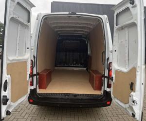 Balts Renault Master 2021 Tauragė, ar dzinēja tilpumu 2.30 L un nobraukumu 180 tūkst. km par 11500 €, foto 10 vietnē AUTOMOTO.COM.LV