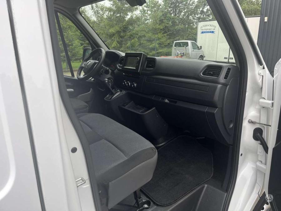 Balts Renault Master 2021 Tauragė, ar dzinēja tilpumu 2.30 L un nobraukumu 180 tūkst. km par 11500 €, foto 13 vietnē AUTOMOTO.COM.LV