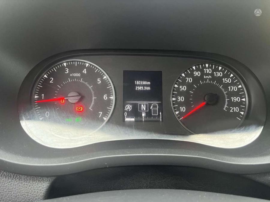 Balts Renault Master 2021 Tauragė, ar dzinēja tilpumu 2.30 L un nobraukumu 180 tūkst. km par 11500 €, foto 15 vietnē AUTOMOTO.COM.LV