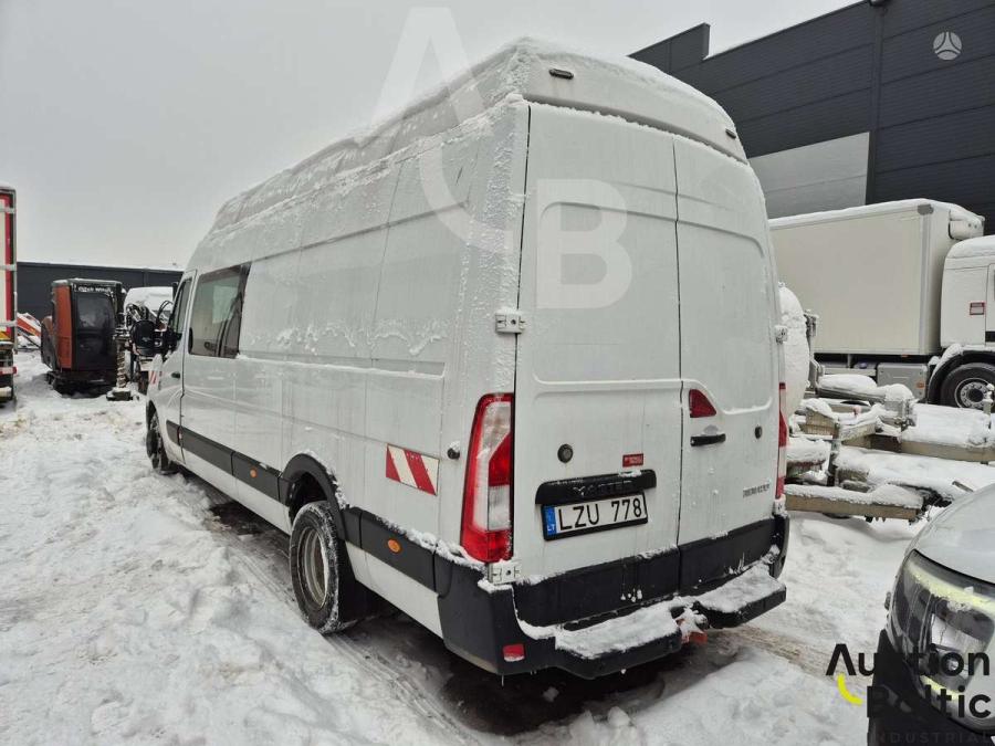 White Renault Master 2021 in Kaunas, with an engine capacity of 2.30 L and mileage of 175 thousand km for 12100 €, photo 5 on AUTOMOTO.COM.LV
