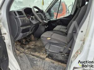 White Renault Master 2021 in Kaunas, with an engine capacity of 2.30 L and mileage of 175 thousand km for 12100 €, photo 6 on AUTOMOTO.COM.LV