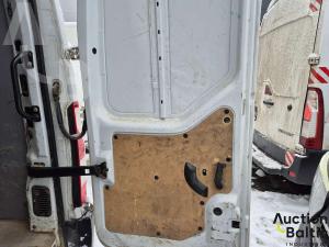 White Renault Master 2021 in Kaunas, with an engine capacity of 2.30 L and mileage of 175 thousand km for 12100 €, photo 15 on AUTOMOTO.COM.LV