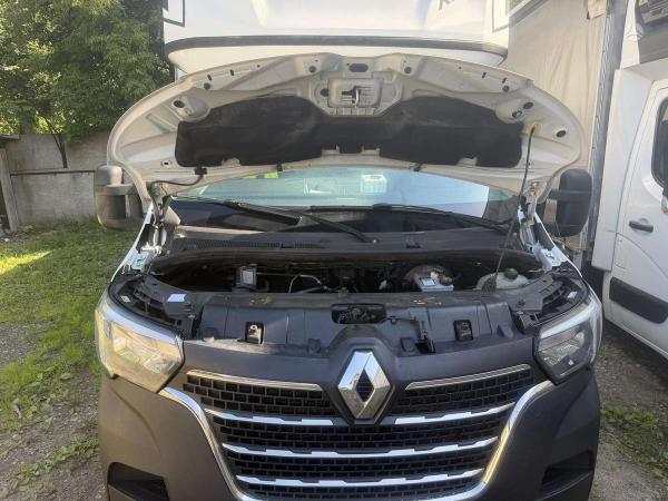 White Renault Master 2021 in Siauliai, with an engine capacity of 2.30 L and mileage of 559 thousand km for 11000 €, photo 9 on AUTOMOTO.COM.LV