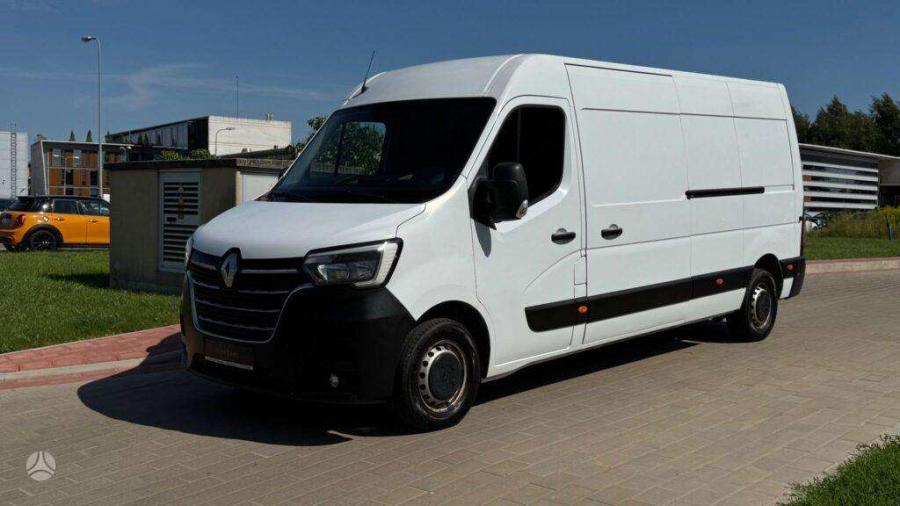 White Renault Master 2021 in Riga, with an engine capacity of 2.30 L and mileage of 170 thousand km for 13490 €, photo 1 on AUTOMOTO.COM.LV