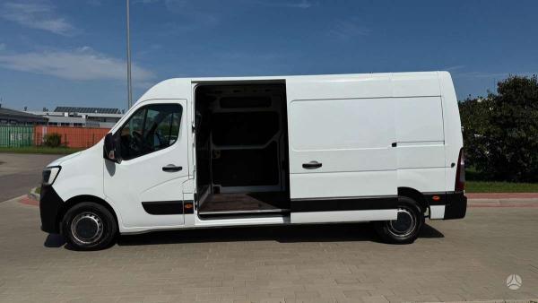 Renault Master 2021 in Riga on AUTOMOTO.COM.LV White Renault Master 2021 in Riga, with an engine capacity of 2.30 L and mileage of 170 thousand km for 13490 €, photo 7 on AUTOMOTO.COM.LV