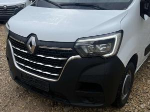 White Renault Master 2021 in Riga, with an engine capacity of 2.30 L and mileage of 178 thousand km for 16000 €, photo 5 on AUTOMOTO.COM.LV