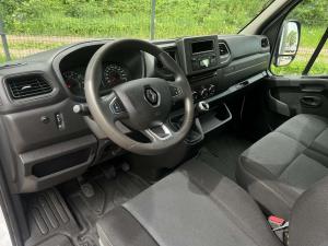 White Renault Master 2021 in Riga, with an engine capacity of 2.30 L and mileage of 178 thousand km for 16000 €, photo 12 on AUTOMOTO.COM.LV