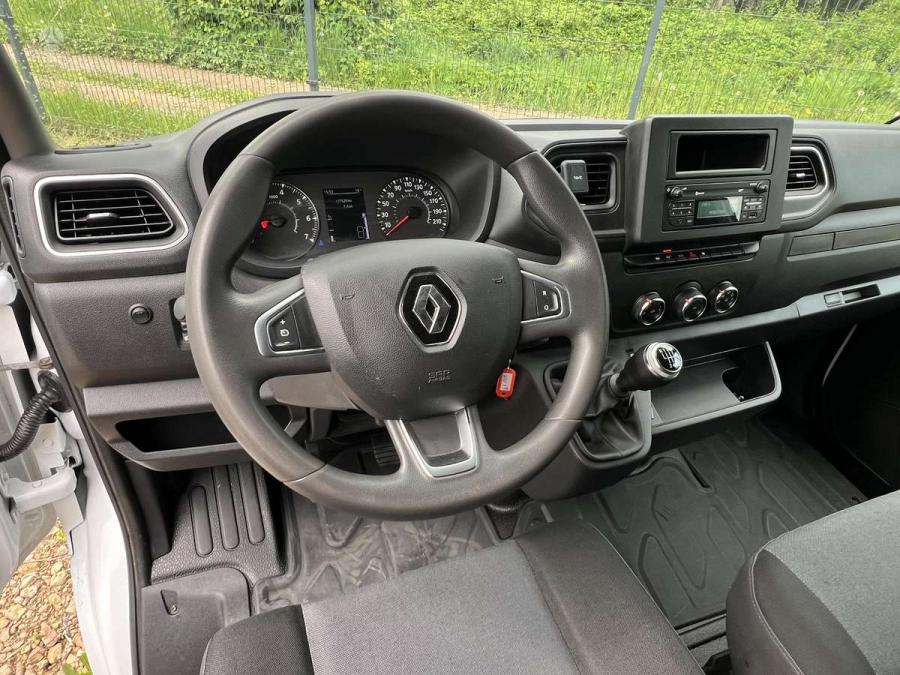 White Renault Master 2021 in Riga, with an engine capacity of 2.30 L and mileage of 178 thousand km for 16000 €, photo 13 on AUTOMOTO.COM.LV