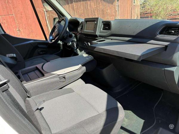 Balts Renault Master 2021 Marijampole, ar dzinēja tilpumu 2.30 L un nobraukumu 112 tūkst. km par 14100 €, foto 10 vietnē AUTOMOTO.COM.LV
