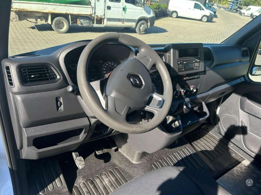 White Renault Master 2021 in Kaunas, with an engine capacity of 2.30 L and mileage of 200 thousand km for 6950 €, photo 6 on AUTOMOTO.COM.LV