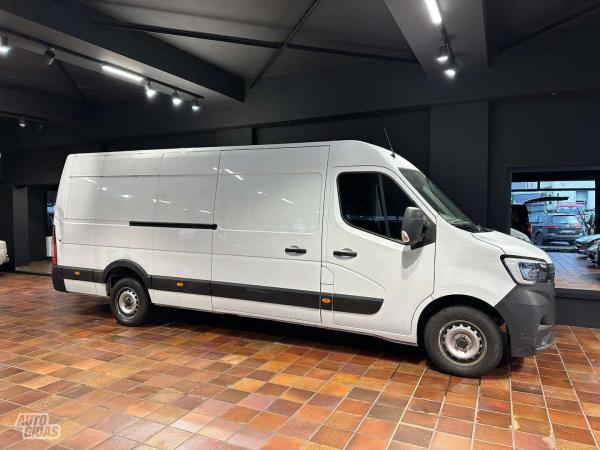 White Renault Master 2022 in Kaunas, with an engine capacity of 2.30 L and mileage of 75 thousand km for 30177 €, photo 1 on AUTOMOTO.COM.LV