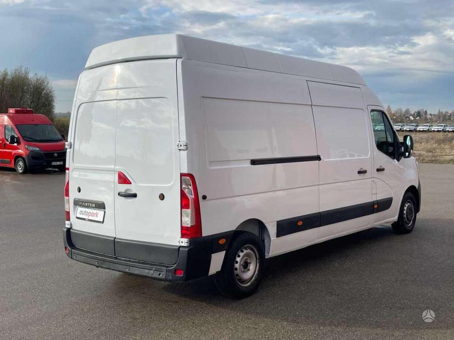 Balts Renault Master 2022 Ukmergė, ar dzinēja tilpumu 2.30 L un nobraukumu 127 tūkst. km par 16500 €, foto 3 vietnē AUTOMOTO.COM.LV