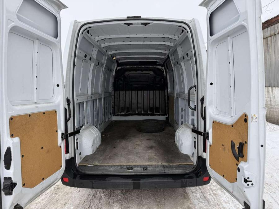 Balts Renault Master 2022 Tauragė, ar dzinēja tilpumu 2.30 L un nobraukumu 287 tūkst. km par 14500 €, foto 6 vietnē AUTOMOTO.COM.LV