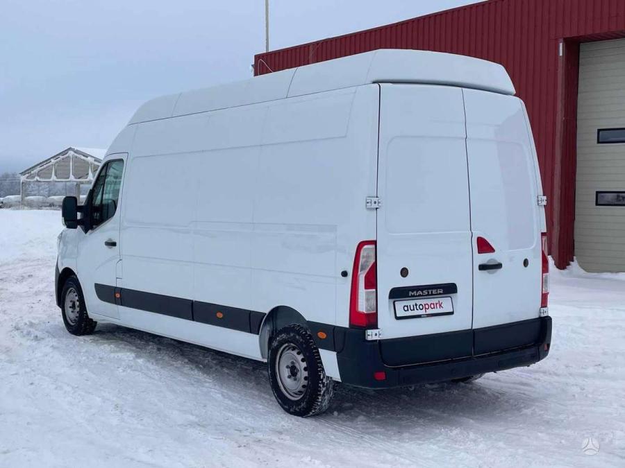 Balts Renault Master 2022 Ukmergė, ar dzinēja tilpumu 2.30 L un nobraukumu 127 tūkst. km par 16500 €, foto 5 vietnē AUTOMOTO.COM.LV
