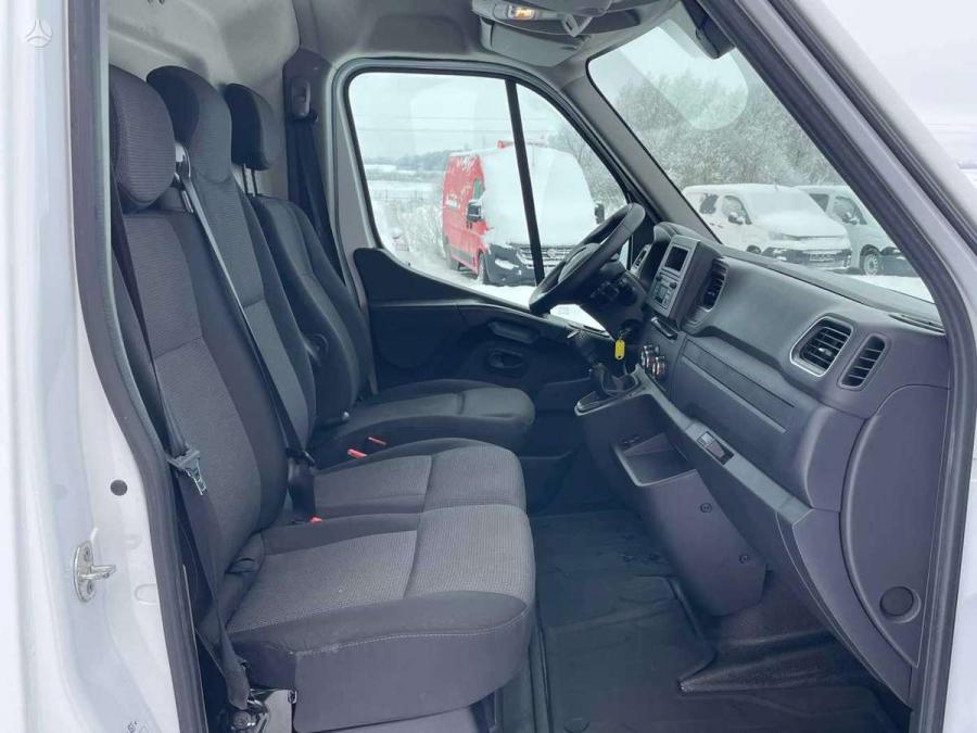 Balts Renault Master 2022 Ukmergė, ar dzinēja tilpumu 2.30 L un nobraukumu 127 tūkst. km par 16500 €, foto 9 vietnē AUTOMOTO.COM.LV