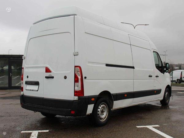 Balts Renault Master 2022 Viļņa, ar dzinēja tilpumu 2.30 L un nobraukumu 131 tūkst. km par 17500 €, foto 3 vietnē AUTOMOTO.COM.LV