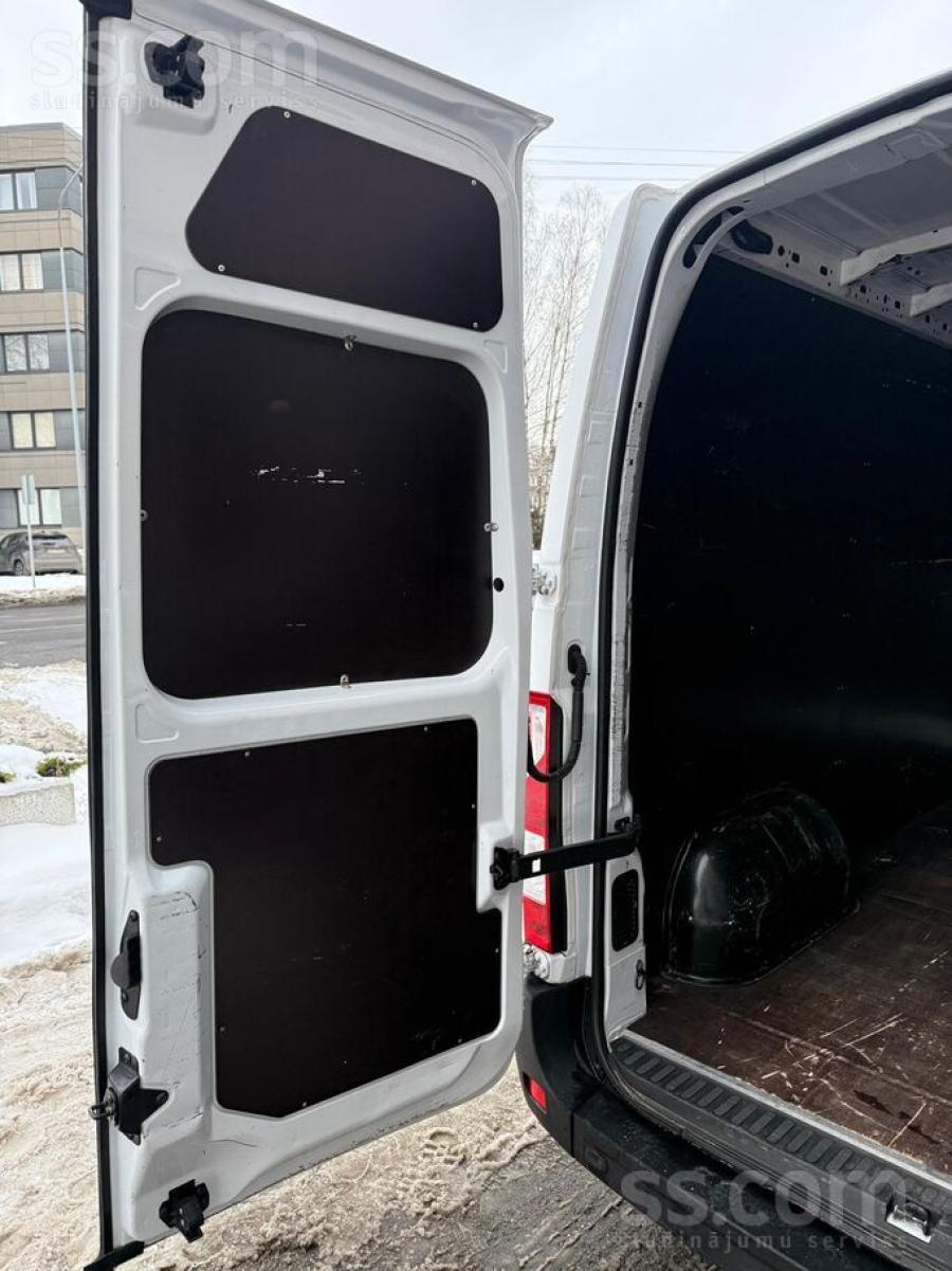 White Renault Master 2022 in Riga, with an engine capacity of 2.30 L and mileage of 104 thousand km for 21900 €, photo 9 on AUTOMOTO.COM.LV