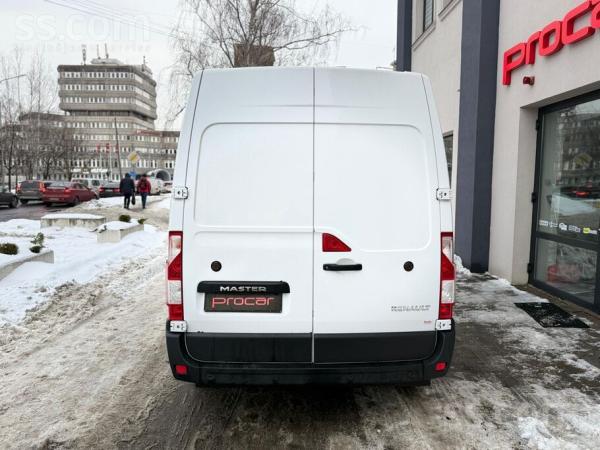 Balts Renault Master 2022 Rīga, ar dzinēja tilpumu 2.30 L un nobraukumu 104 tūkst. km par 21900 €, foto 5 vietnē AUTOMOTO.COM.LV