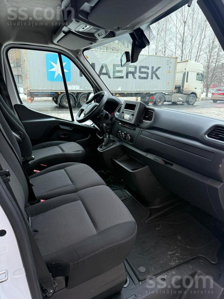 White Renault Master 2022 in Riga, with an engine capacity of 2.30 L and mileage of 104 thousand km for 21500 €, photo 15 on AUTOMOTO.COM.LV