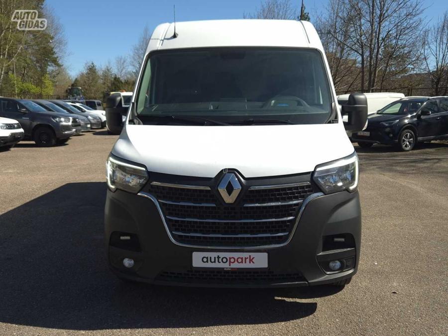 White Renault Master 2022 in Vilnius, with an engine capacity of 2.30 L and mileage of 125 thousand km for 18900 €, photo 3 on AUTOMOTO.COM.LV