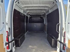 White Renault Master 2022 in Vilnius, with an engine capacity of 2.30 L and mileage of 125 thousand km for 18900 €, photo 7 on AUTOMOTO.COM.LV