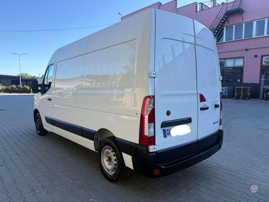 Balts Renault Master 2022 Kauņa, ar dzinēja tilpumu 2.30 L un nobraukumu 261 tūkst. km par 9450 €, foto 5 vietnē AUTOMOTO.COM.LV