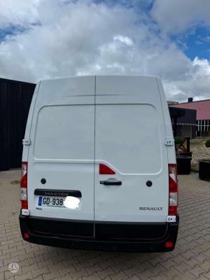 White Renault Master 2022 in Kaunas, with an engine capacity of 2.30 L and mileage of 233 thousand km for 8760 €, photo 10 on AUTOMOTO.COM.LV