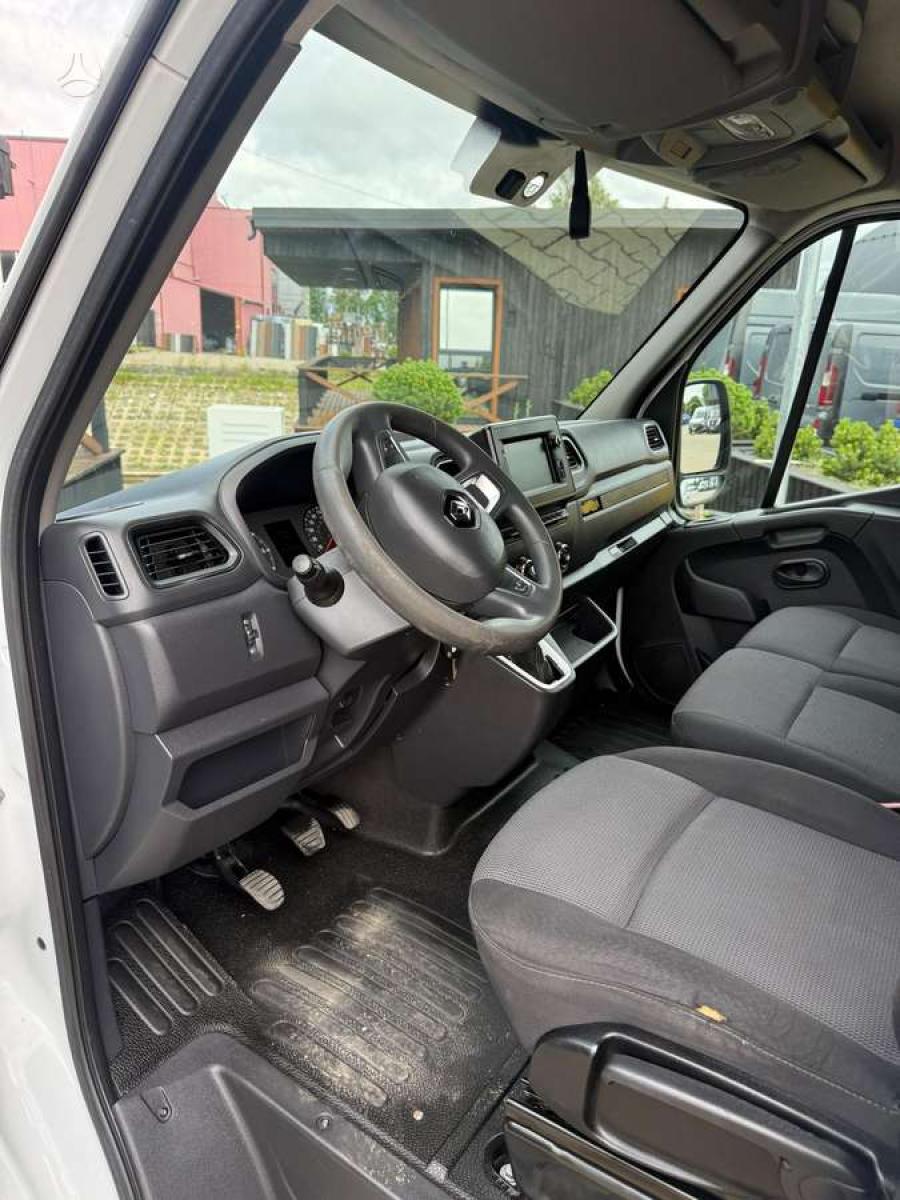 White Renault Master 2022 in Kaunas, with an engine capacity of 2.30 L and mileage of 233 thousand km for 8760 €, photo 14 on AUTOMOTO.COM.LV
